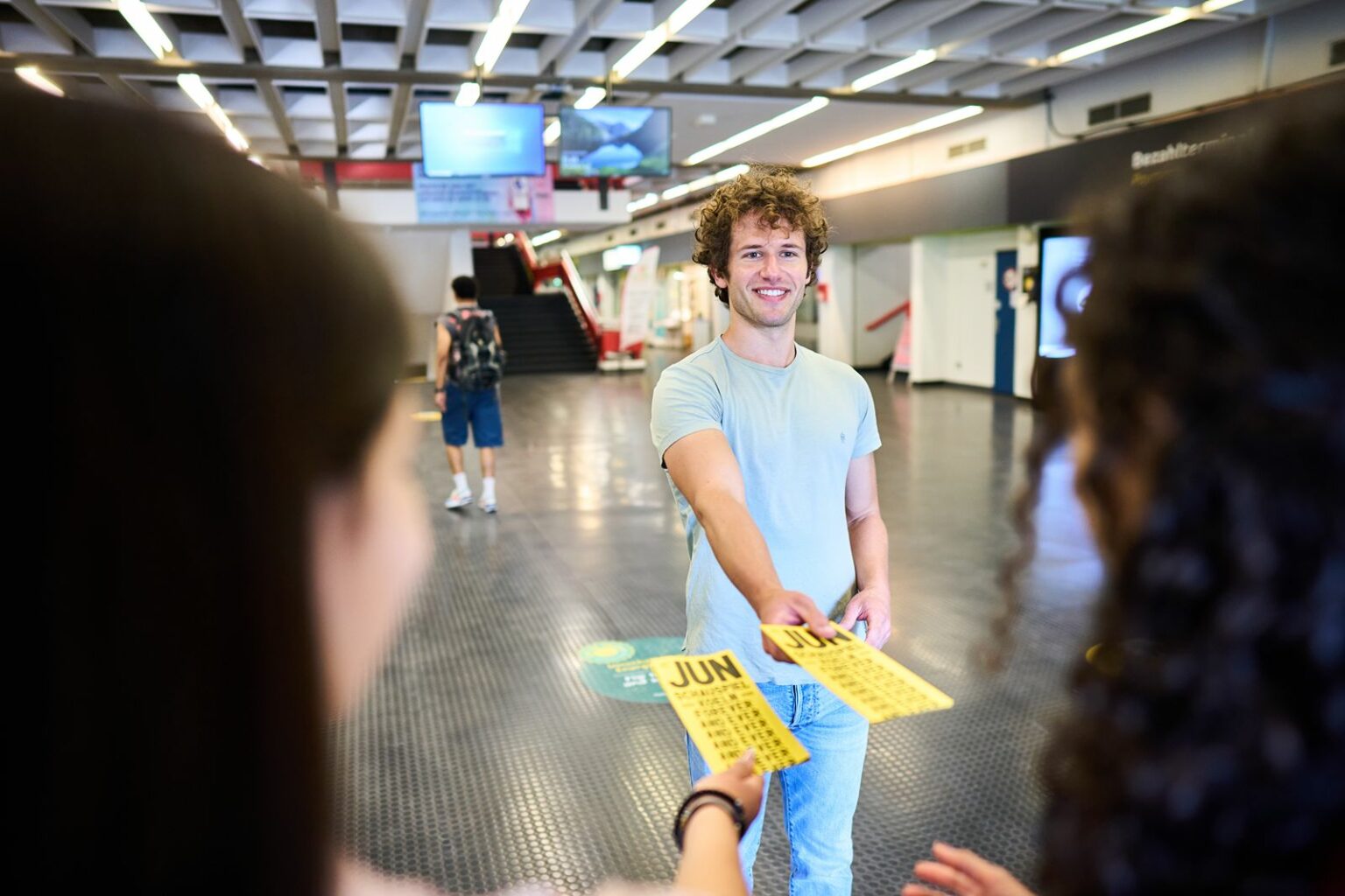 Promotions on campus - Deutsche Hochschulwerbung